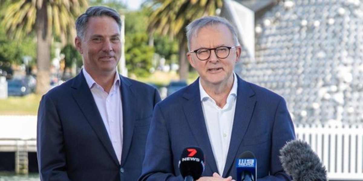 Marles told to hand over VIP flight details - bay 93.9