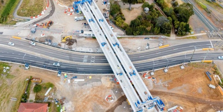 Commuter relief: Highway to reopen early - bay 93.9