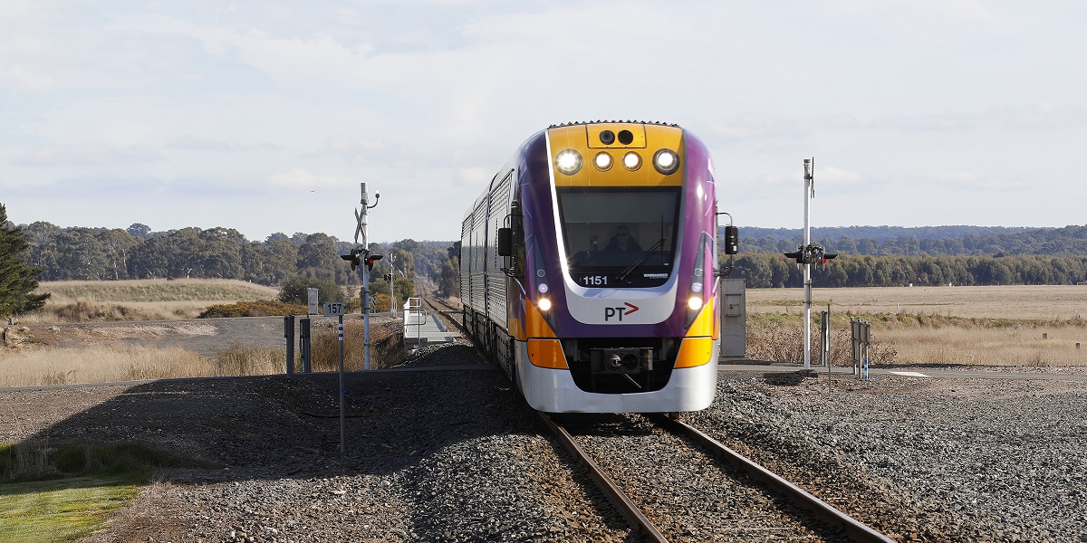 Trains return to normal on Geelong line - bay 93.9